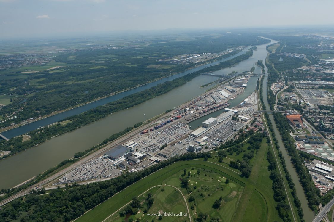Port of Vienna – H2 meets H2O project – World Port Sustainability Program
